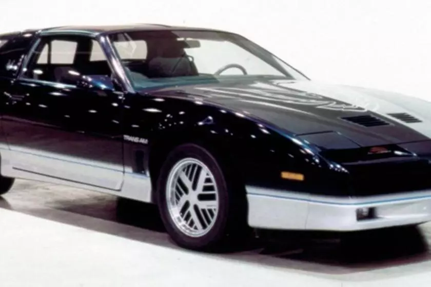 Pontiac Firebird Vaqonu Real Edilən Xəyaldır 79934_14