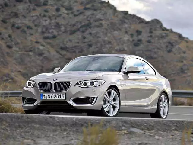 BMW serii 2 oficjalnie podzieli silnik z Mini, będzie napędzany trzema cylindrami 80000_1