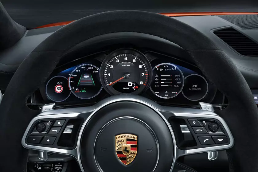 ນຳສະເໜີລົດ Porsche Cayenne Coupe ປີ 2020 80027_10