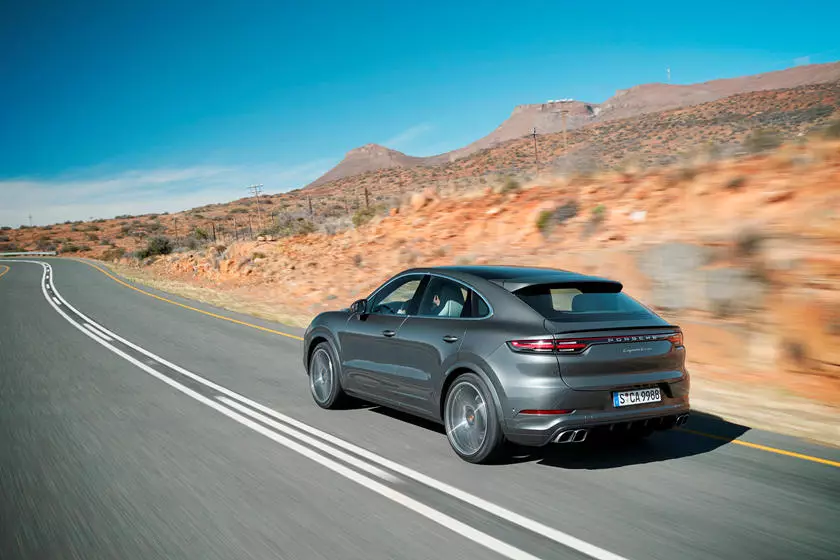 Presentatioun vun der 2020 Porsche Cayenne Coupe 80027_8