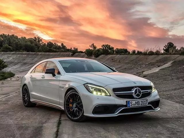 Prvi Mercedes-AMG Hybrid bo predstavljen leta 2018 kot vrstni šestero CLS53 80295_1