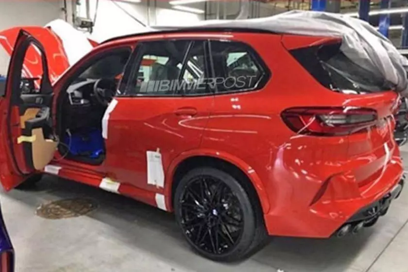 Sjoch de nije BMW X5 M Sûnder ferfelende kamouflage 80544_1