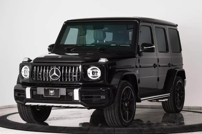 Möhkəm və Güclü Mercedes-AMG G63 İndi sözün həqiqi mənasında güllə keçirməzdir 80632_1