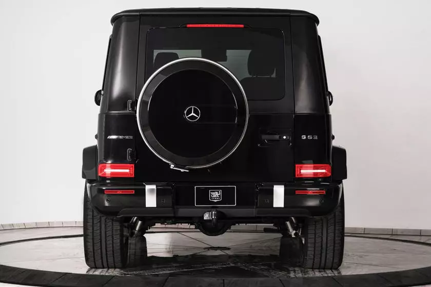 Күчтүү жана күчтүү Mercedes-AMG G63 азыр түзмө-түз ок өткөрбөйт 80632_5