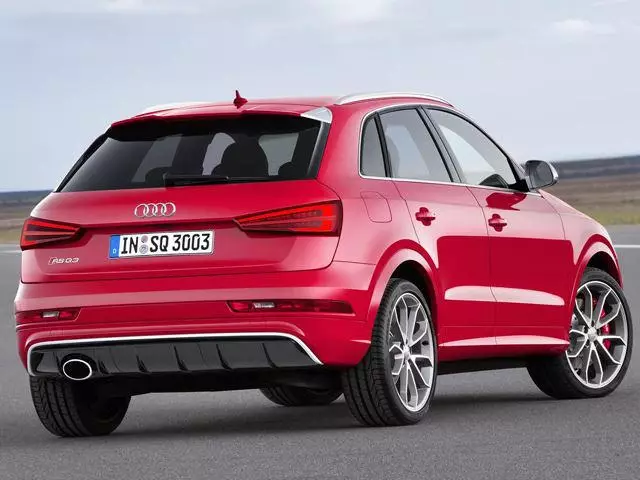 Audi Q3 sareng Performa Tinggi RS Q3 Crossover Facelifted pikeun 2015 Kalayan Langkung Kakuatan sareng Gaya Seukeut 80777_2