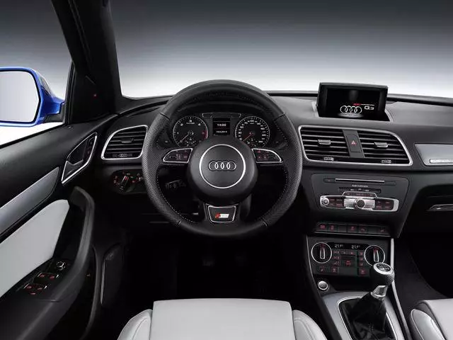 Audi Q3 sareng Performa Tinggi RS Q3 Crossover Facelifted pikeun 2015 Kalayan Langkung Kakuatan sareng Gaya Seukeut 80777_6