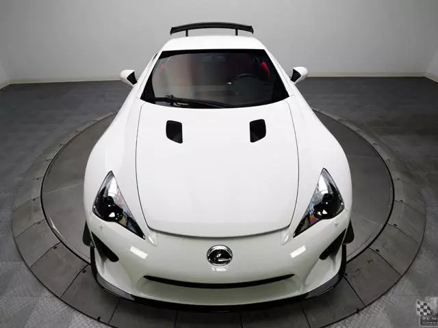 Нашри Lexus LFA Nurburgring ҳоло бо Red Interior дастрас аст 80876_1