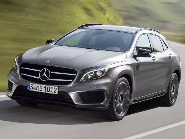 Mercedes-Benz GLA אָפפיסיאַללי אַנוויילד 81161_1