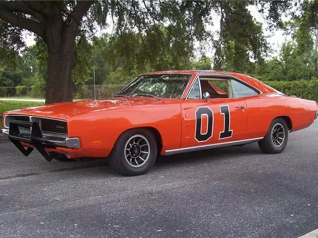 Up Rau Auction: Thawj 'General Lee' Charger 81263_1