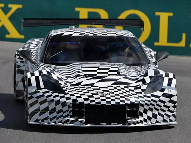 2014 Chevy Corvette C7.R мае сваё першае з'яўленне 81269_1