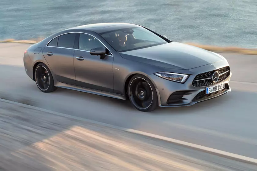 2019 թվականի Mercedes CLS-ը զգալիորեն ավելի թանկ է, քան E-Class-ը 81387_3