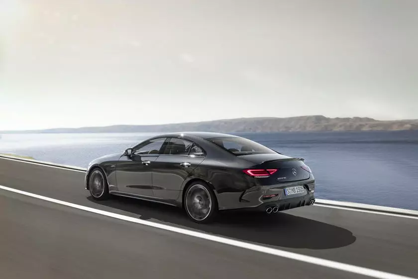 2019 թվականի Mercedes CLS-ը զգալիորեն ավելի թանկ է, քան E-Class-ը 81387_7