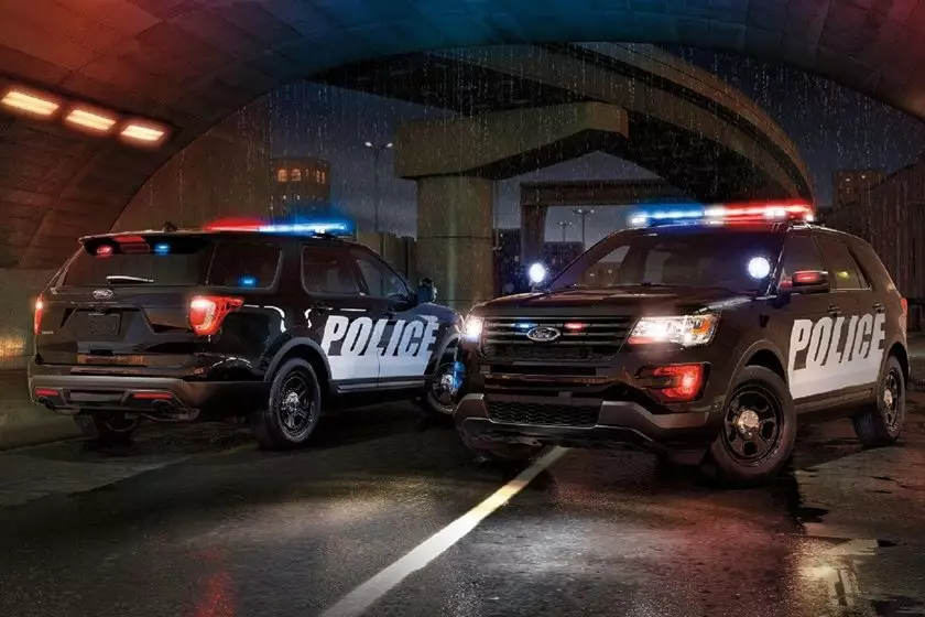 新款福特警用拦截车成为首款追求级混合动力 SUV 81391_1