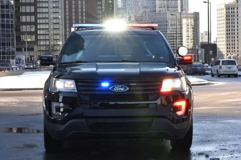 Новий Ford Police Interceptor став першим гібридним позашляховиком з рейтингом переслідування 81391_7