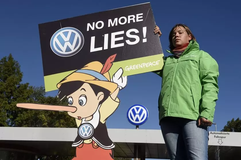 Volkswagen е глобен с 1,18 милиарда долара за измама с емисии 81784_6