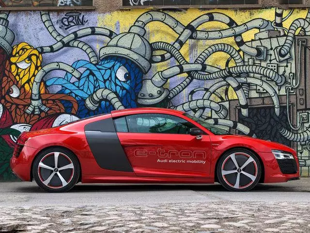 Audi vrea să-și aducă înapoi supermașina complet electrică 81827_2