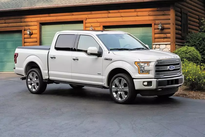 2018 Ford F-150 Raptor ၏စျေးနှုန်းသည် (တစ်ဖန်) တက်သွားသည် 81847_6