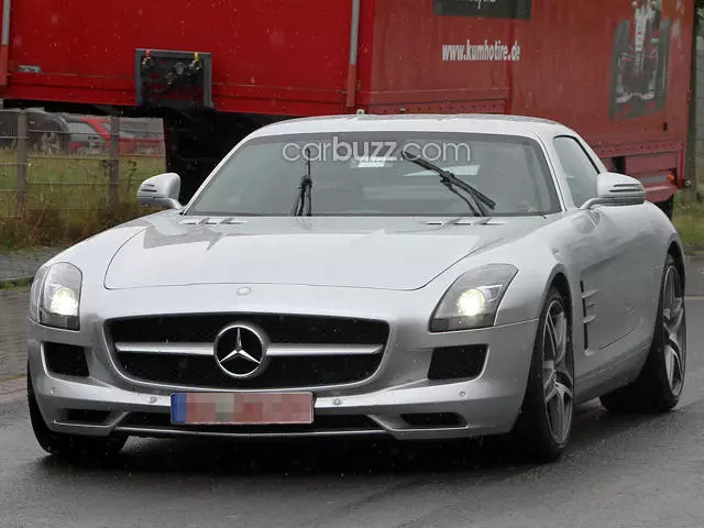 Mercedes SLS AMG E-Cell Spotted Sans Camo 81885_1