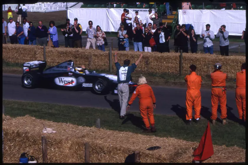 Pininfarina Battista Yn Mynd I Goodwood Gyda Chwedl F1 82029_11