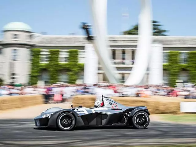 Ang Bonkers BAC Mono Mao Ang Pinakapaspas nga Salakyanan Sa Goodwood FOS 82076_1