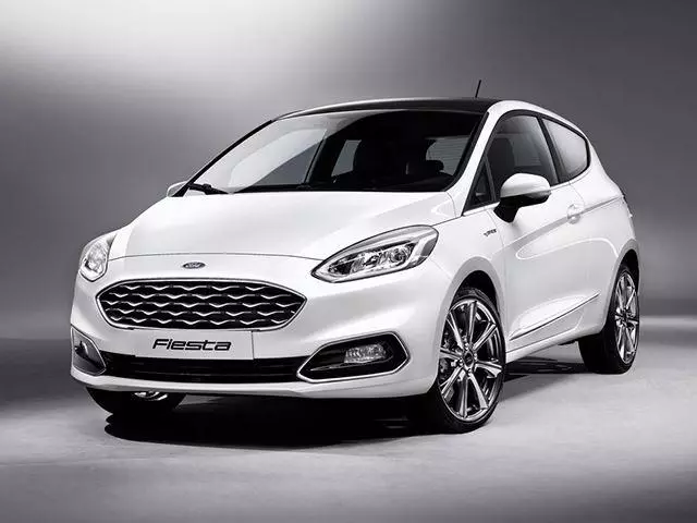 All-New Ford Fiesta က ဒီမှာလာပြီး အငှားကားထက် ဇိမ်ခံကားက ပိုပါတယ်။ 82087_2