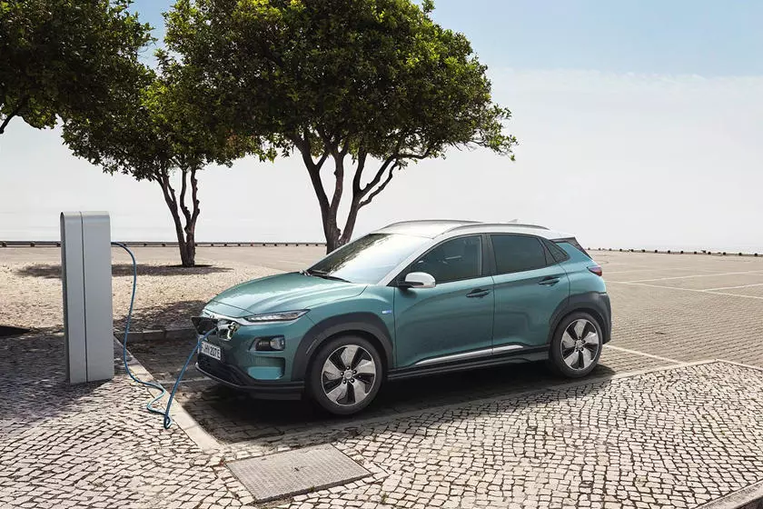 Hyundai Kona Electric nwere oke dị mma karịa Tesla Model 3 82361_6