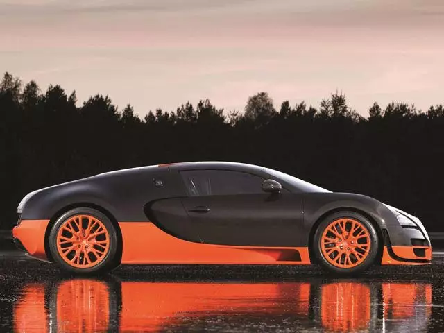 Kan Bugatti Veyron-etterfølgeren være en hybrid? 82660_1