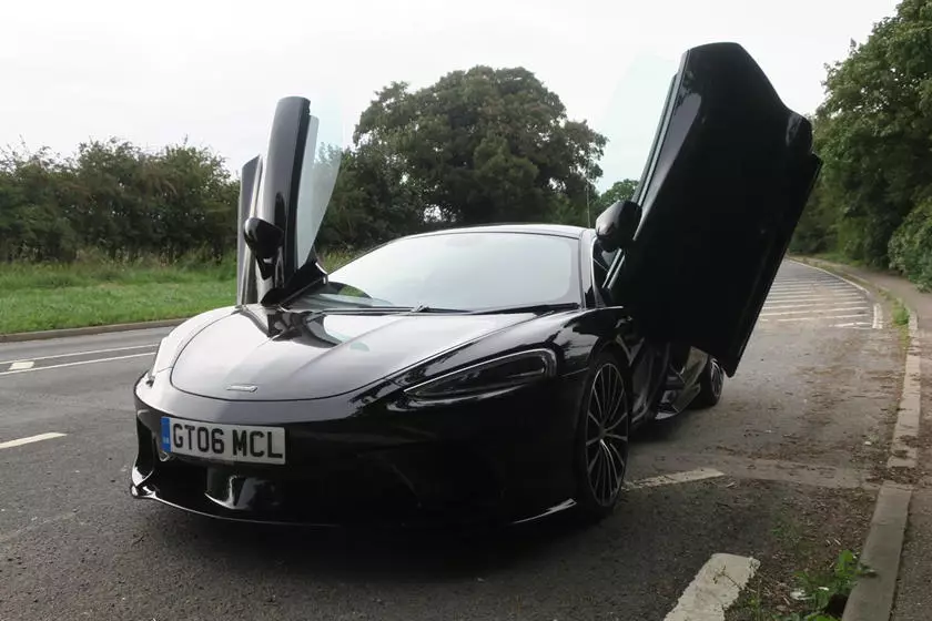 2020-2021 McLaren GT Front Angle View