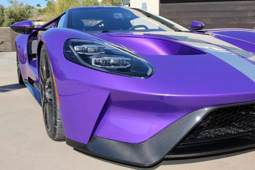 Onye ọkwọ ụgbọ ala IndyCar na-ekpughe ọmarịcha Purple Ford GT 82878_6