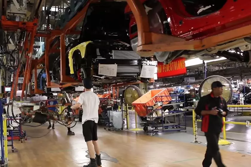 Spektu La Lastan Dodge Challenger SRT Demon Roll Off The Assembly Line 82939_2