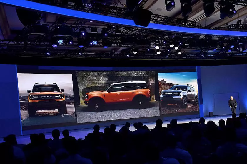 S'han revelat les portes i el sostre extraïbles de Ford Bronco? 83322_4