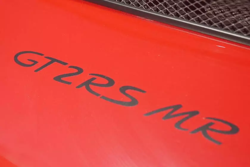 இந்த Porsche 911 GT2 RS MR ஆனது கிறிஸ் ஹாரிஸ் தனது மூளையை மறுசீரமைக்கச் செய்தது 83386_3
