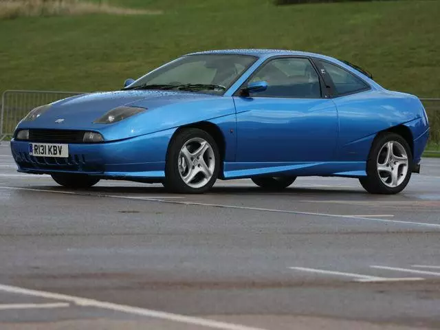 Auto's Amerika gemist: Fiat Coupe Turbo 83441_1