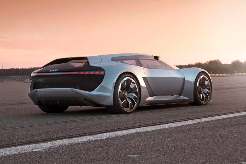 764-HP Audi PB18 e-tron koncept je električni superautomobil naših snova usmjeren na vozača 83545_2