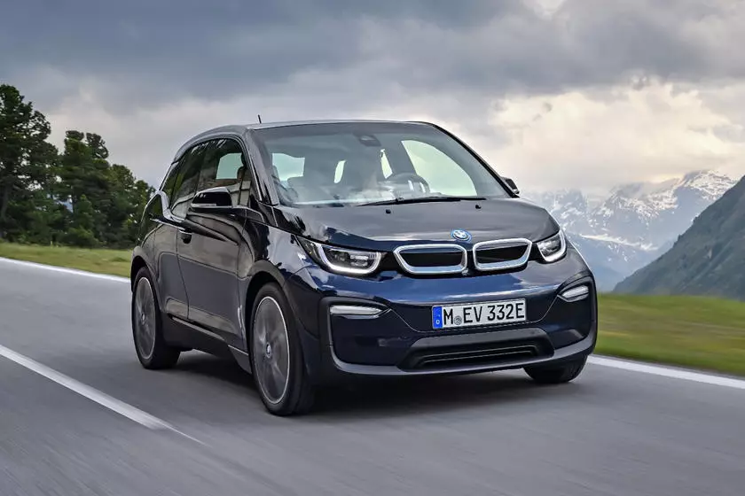 2018-2019 BMW i3 ჰეჩბეკი მარჯვენა წინა სამი მეოთხედი დინამიური