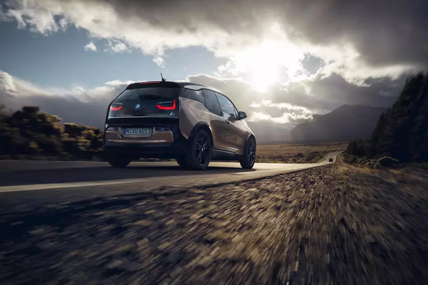 2018-2019 BMW i3 Hatchback Widok z tyłu