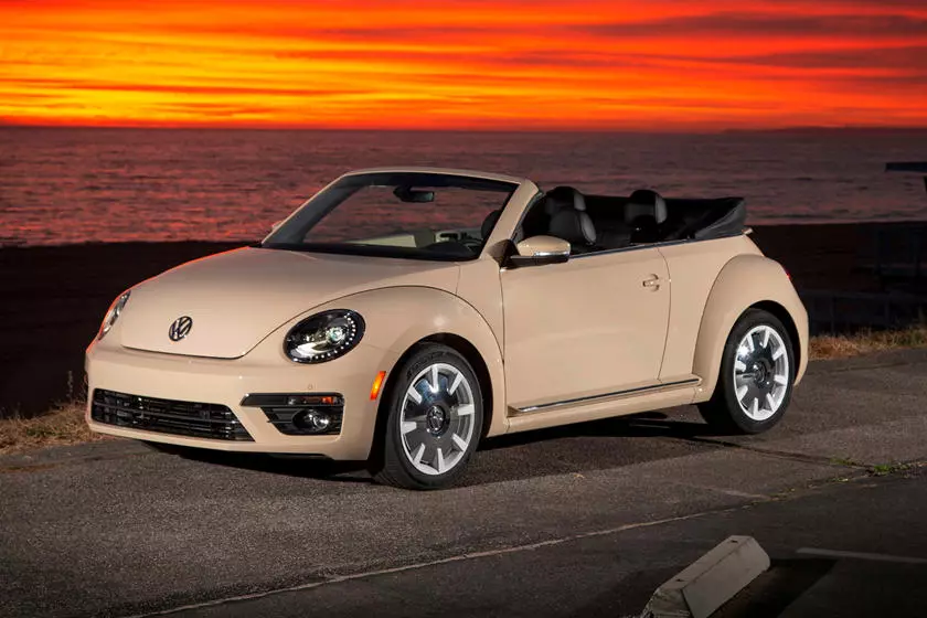 Ang Volkswagen Beetle Katapusan nga Edisyon Nanamilit Sa Usa ka Icon 8360_14