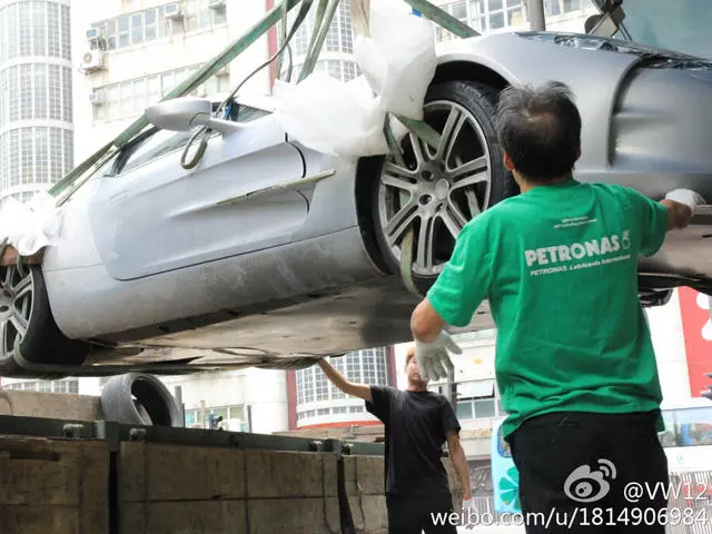 DFA hebdomadaire : il ne reste plus que 76 Aston Martin One-77 après le crash de Hong Kong 83655_1