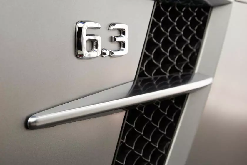 2014-2015 Mercedes-Benz SLS AMG Coupe Badge