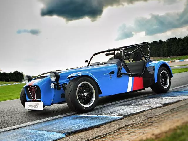 විශේෂ සංස්කරණය Caterham Seven Iconic Race Circuit අනුස්මරණය කරයි 84003_1