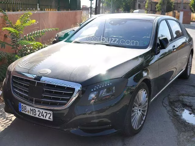 “Mersedes S-Class Pullman” -yň bahasy 1 million dollardan geçýär 84093_1