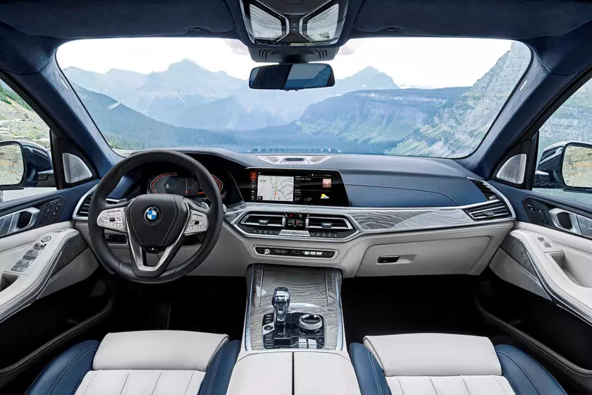 Palubní deska BMW X7 2019-2020