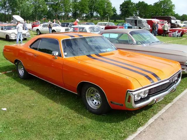 آمريڪي Cruisers: Dodge Monaco 84516_1