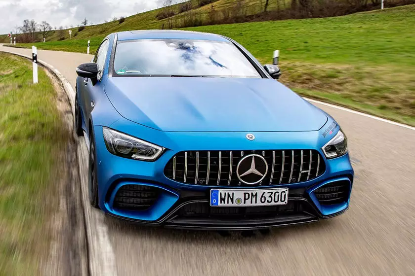 A Mercedes-AMG GT 4 ajtós kupé 730 LE-s Monster lett 84568_4