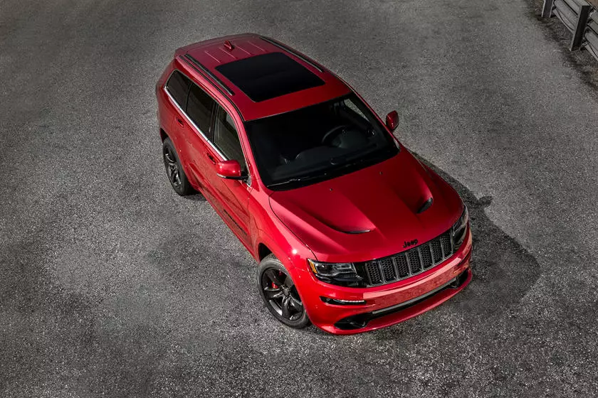 Jeep Grand Cherokee SRT-8 - bu sizning byudjetli oilangiz 84621_4