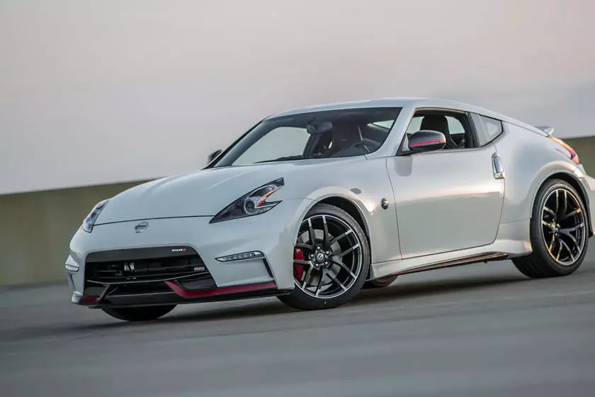 Iibsashada Nissan 370Z oo la isticmaalay ayaa ka wanaagsan Mid Cusub 84755_11