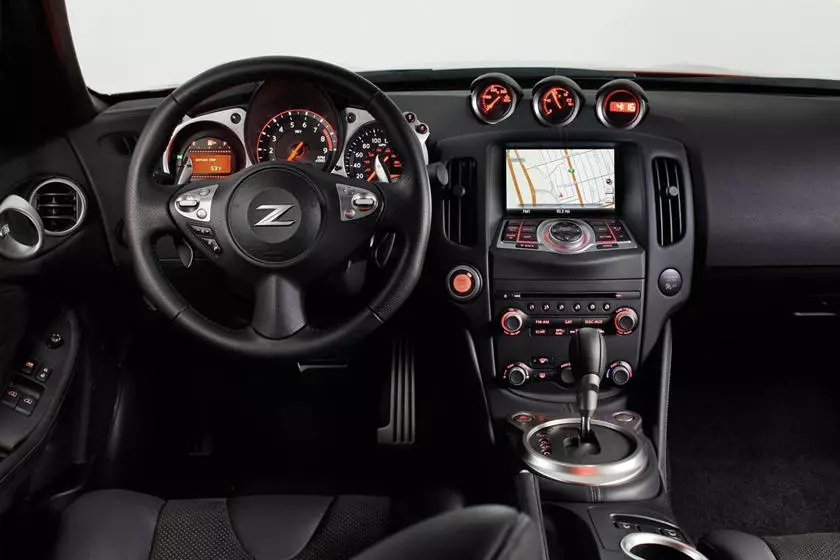 Kullanılmış Nissan 370Z Satın Almak Yepyeni Bir Nissan 370Z Almaktan Daha İyidir 84755_7