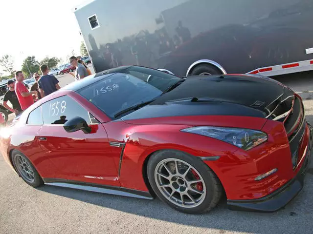 Switzer's Red Katana GT-R ურტყამს 8 წამს მეოთხედი მილის მანძილზე 84853_1