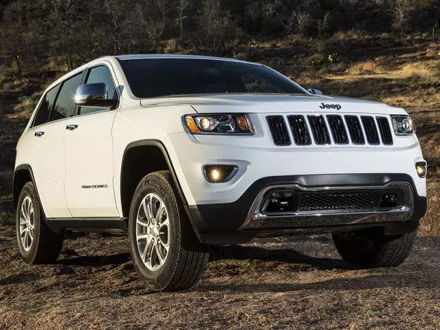 ອຸຍ: Chrysler ຮຽກຄືນລົດ Jeeps ແລະ Rams 142,800 ຄັນ 85370_1