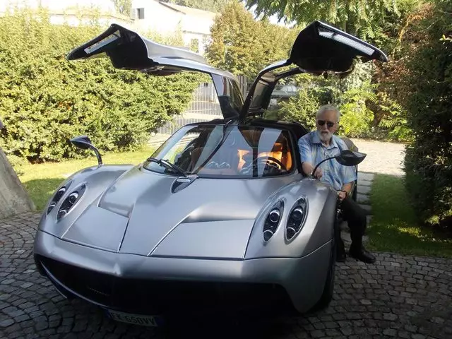 Pagani Fan's Dream Day Out 85390_1